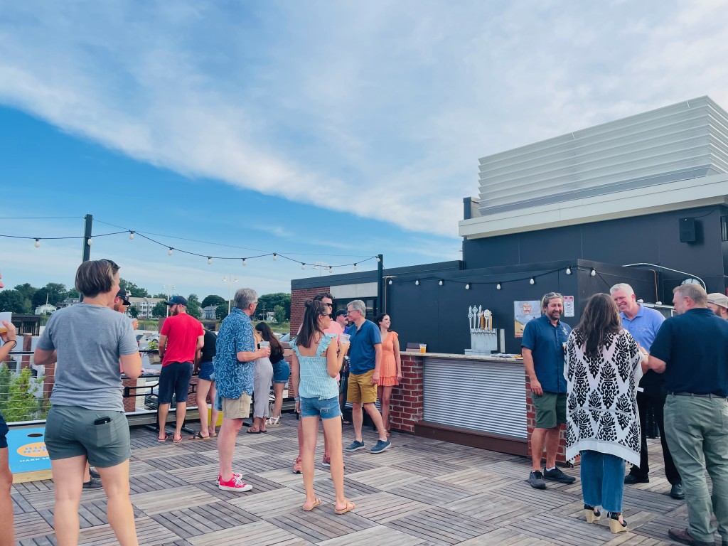 Pier 6 Rooftop & Restaurant - U Pick 6