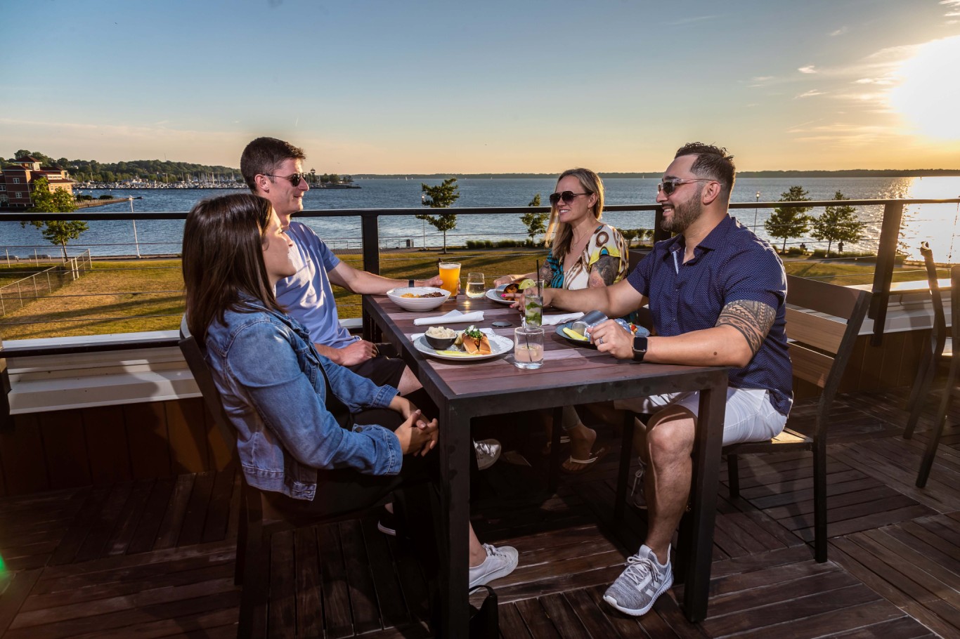 Pier 6 Rooftop & Restaurant - U Pick 6